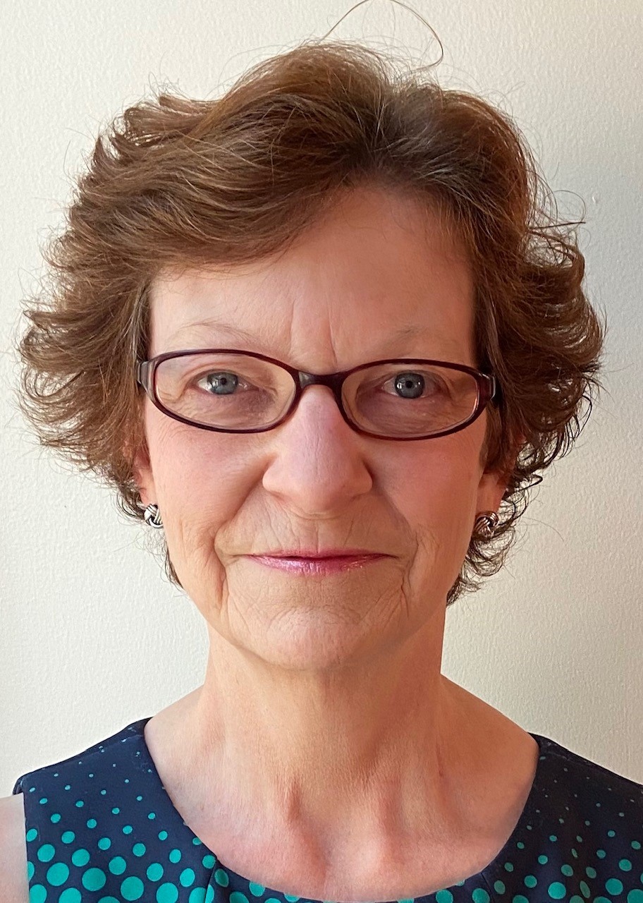 Student Entrepreneurs Swim with Big Fish in the DVC Piranha Pool Pitch ...